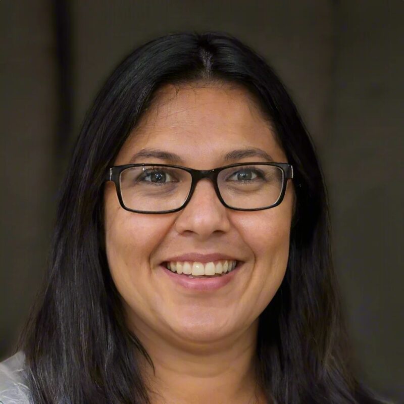 Tayen Whitecloud, Author at Knahm